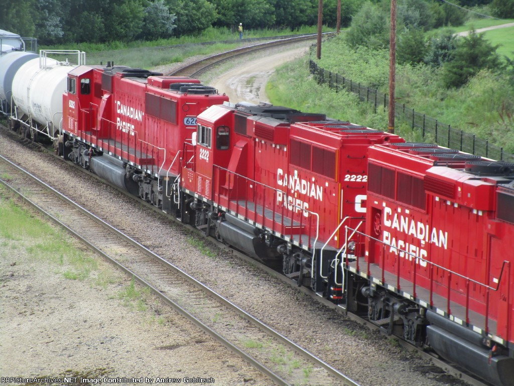 CP 2222 + 6262 Behind